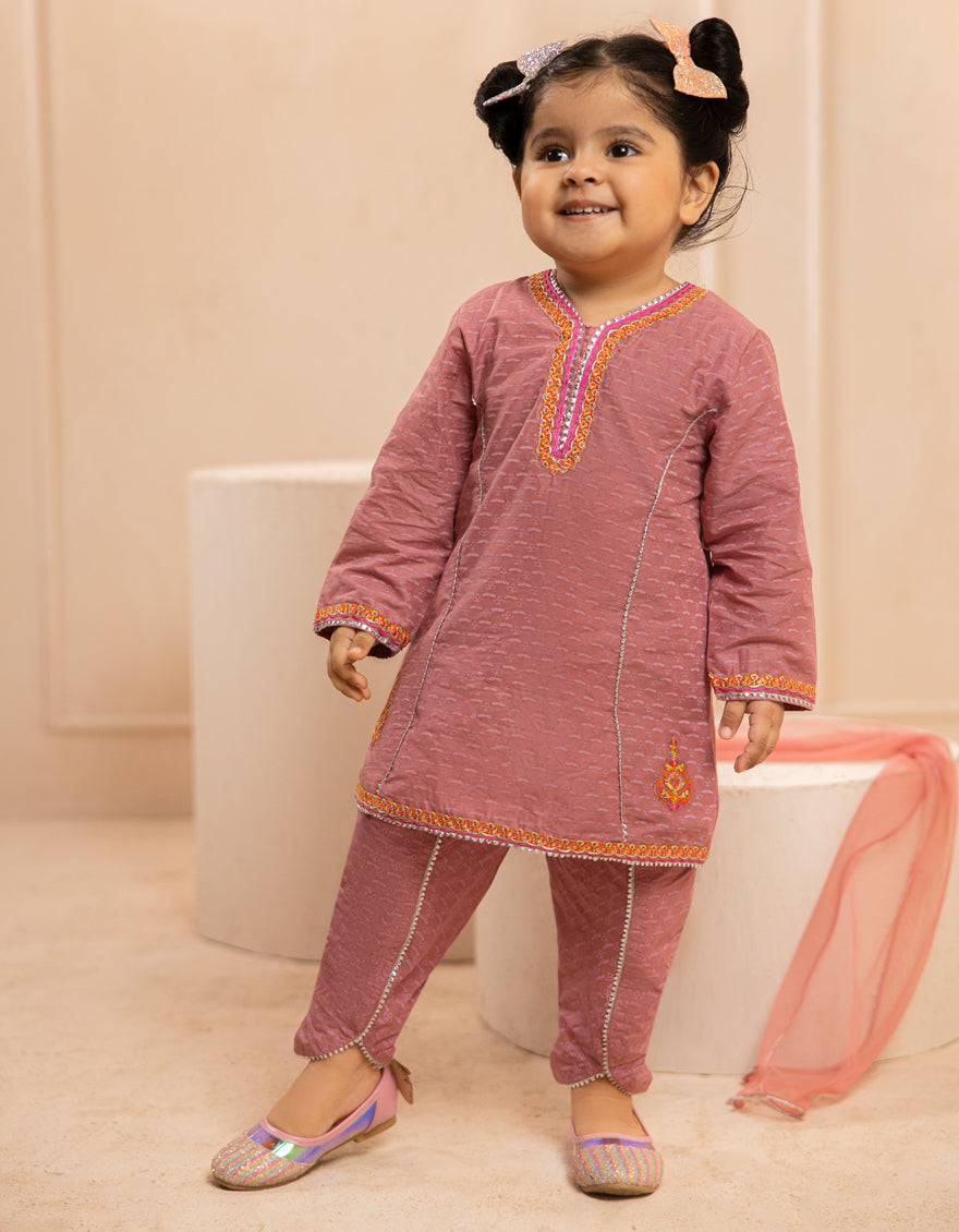 PINK LAWN 3PC STITCHED | JGK-S-JIF-25-1717 FB – J. Junaid Jamshed CA